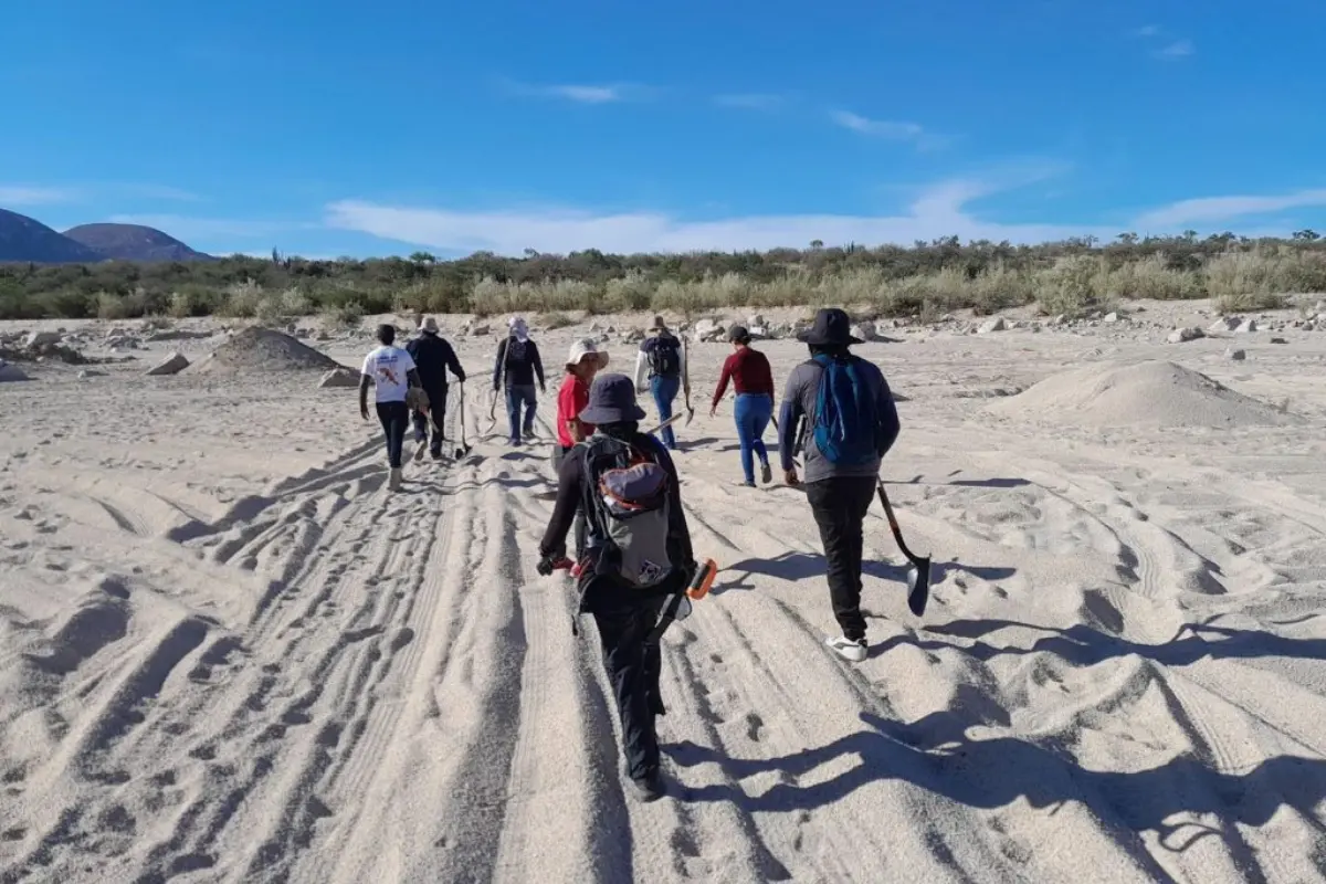 Localizan osamentas de 4 personas en fosas clandestinas en La Paz - POSTA México