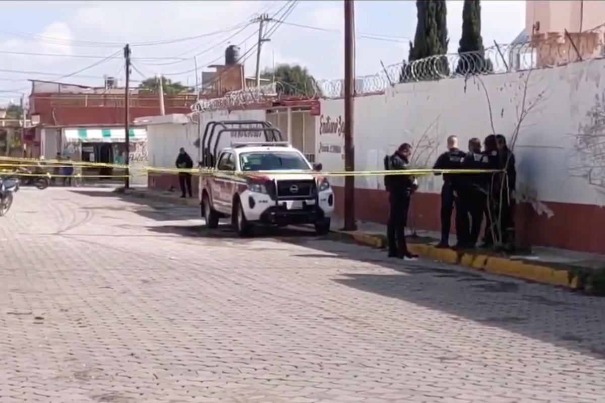 Balacera dentro primaria de Puebla deja un muerto y a docente herida - POSTA México