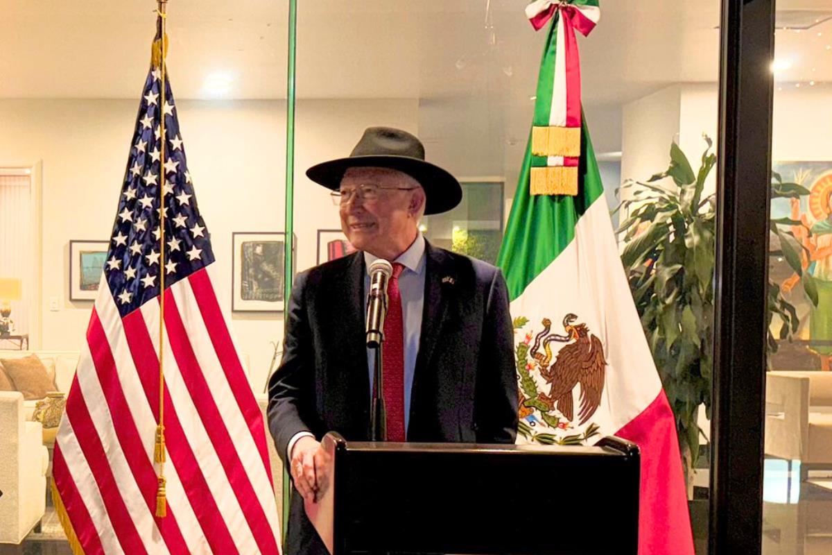 Estos fueron los desencuentros de Ken Salazar como Embajador de EU en ... Estos fueron los desencuentros de Ken Salazar como Embajador de EU en ...